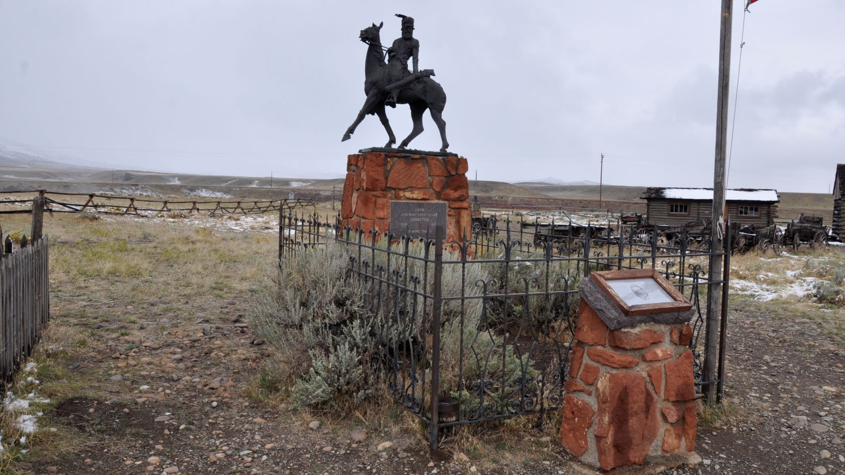13 Bizarre Facts About Liver-Eating Johnson, Cannibalistic Mountain Man ...